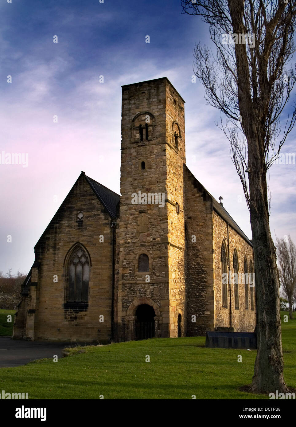 Old church sunderland hi-res stock photography and images - Alamy