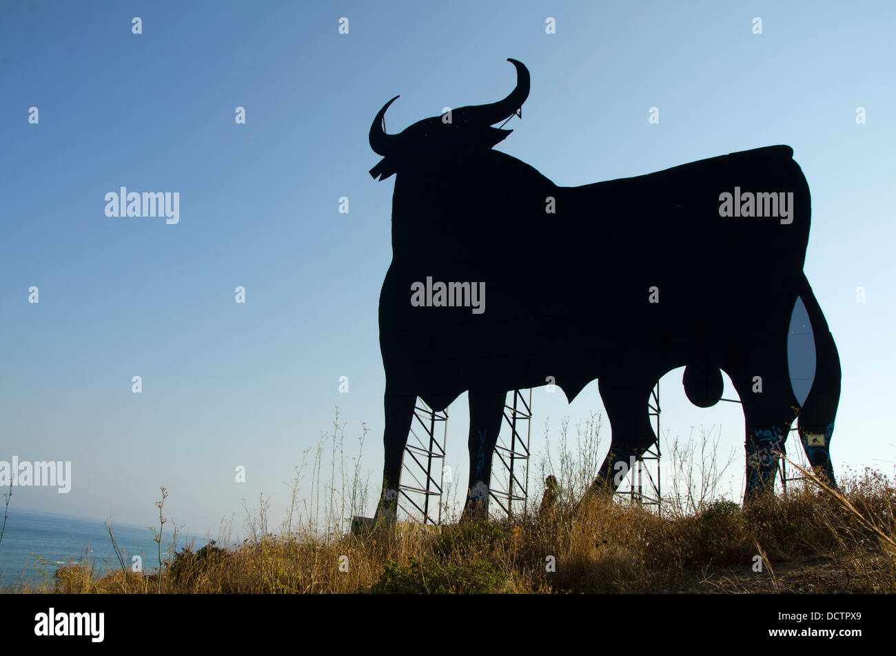 The Osborne bull has become a spanish landmark Stock Photo - Alamy