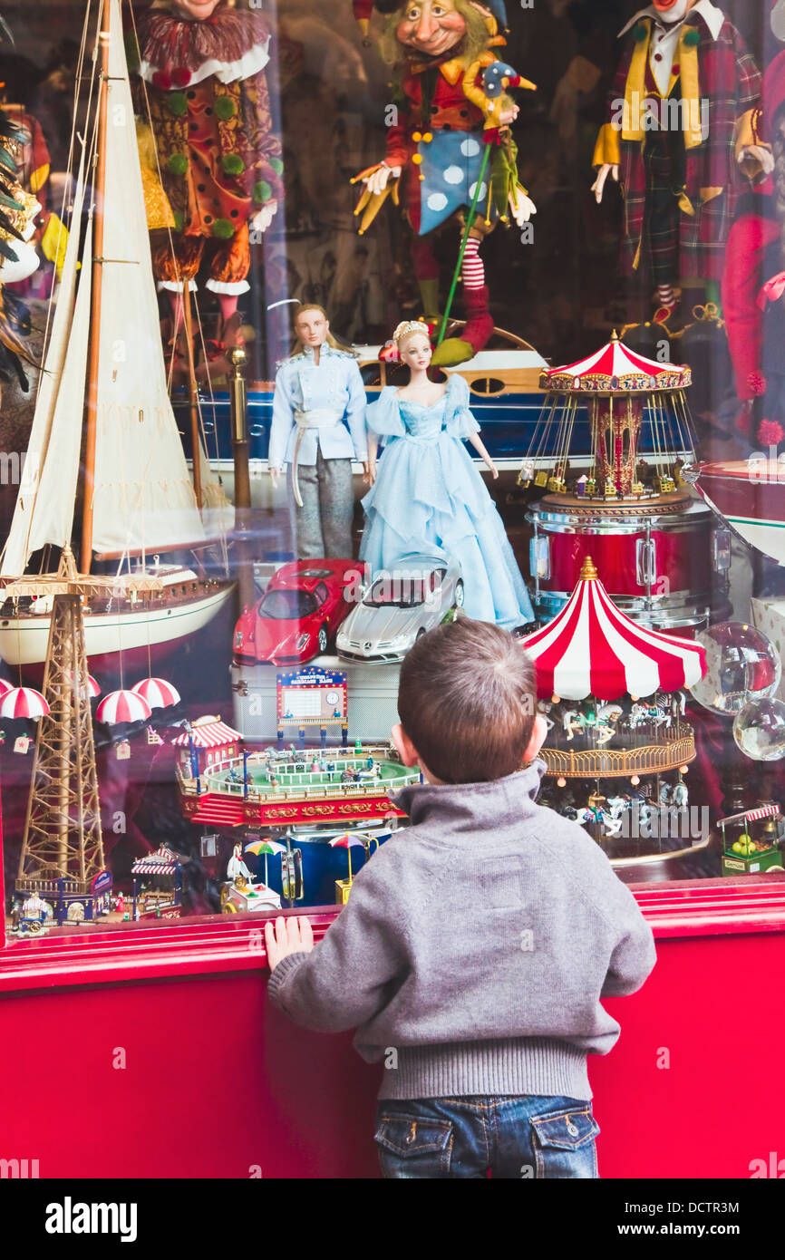 Shop toy hi-res stock photography and images - Alamy