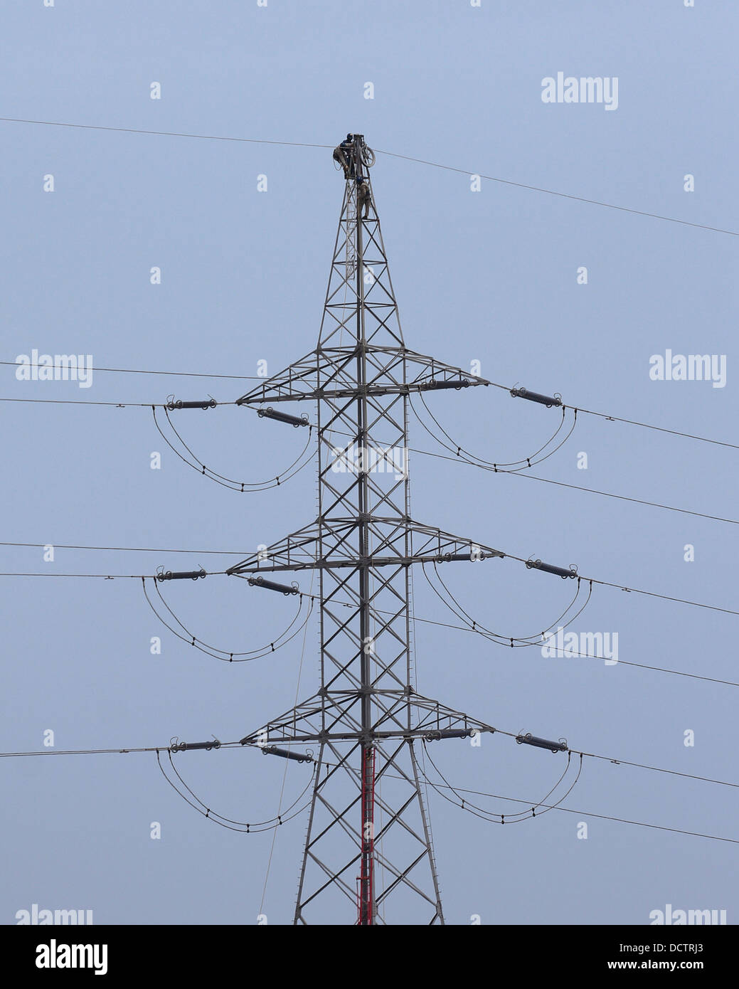 Electricity pylon maintenance hi-res stock photography and images - Alamy
