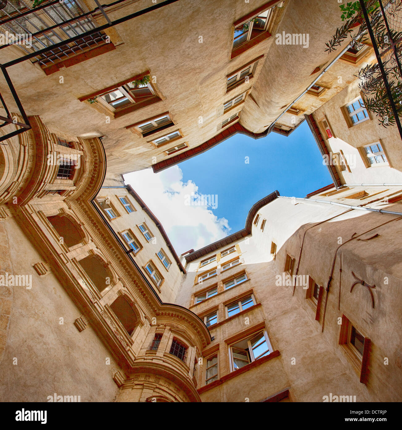 Building columns arch hi-res stock photography and images - Alamy