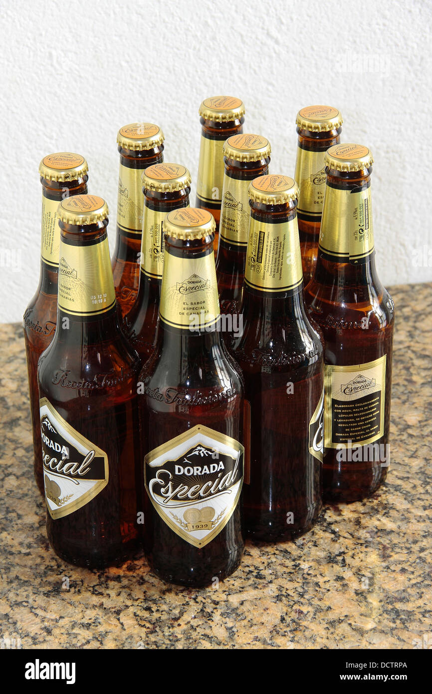 Cerveza dorada hi-res stock photography and images - Alamy