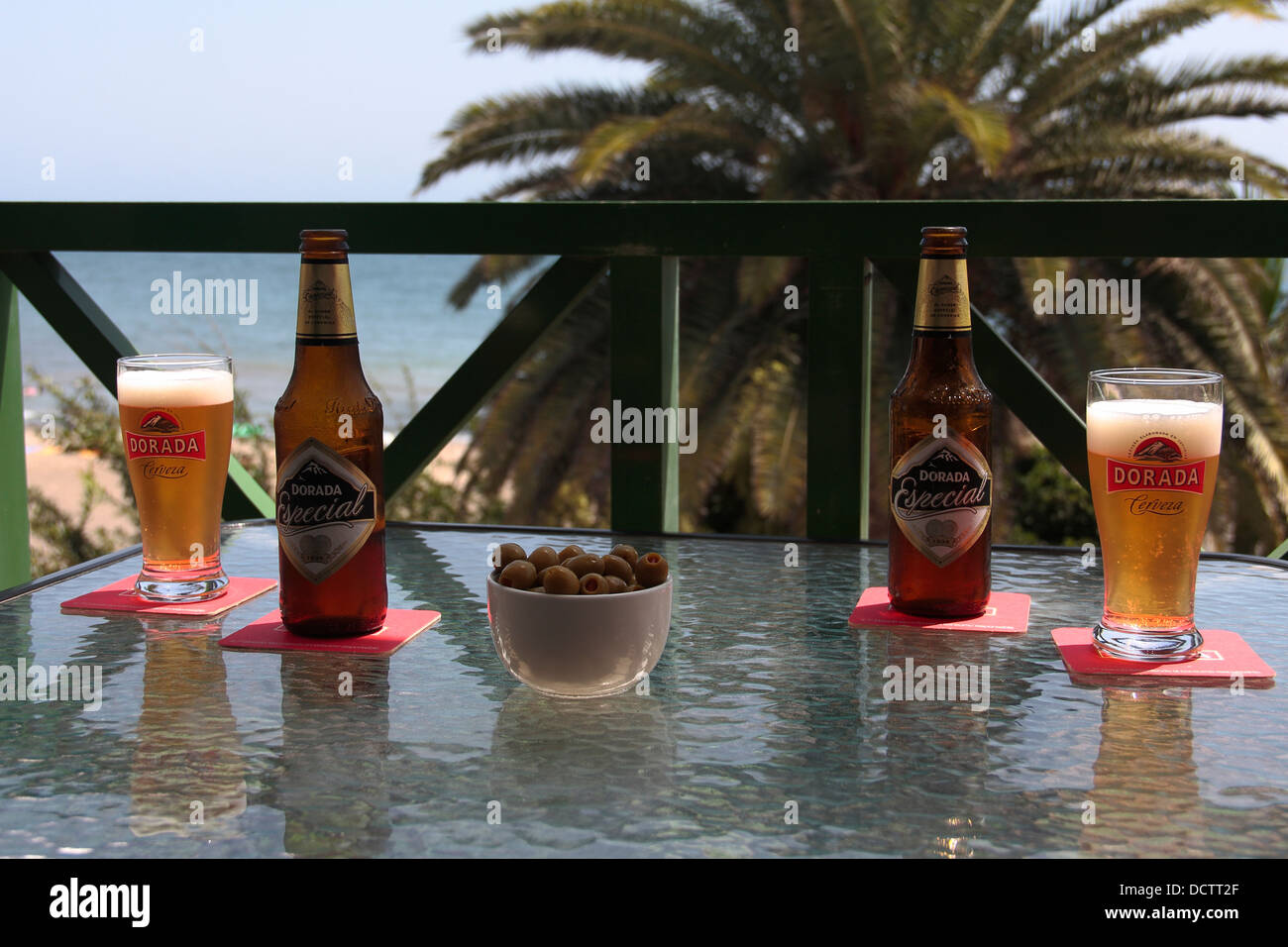 Cerveza dorada hi-res stock photography and images - Alamy