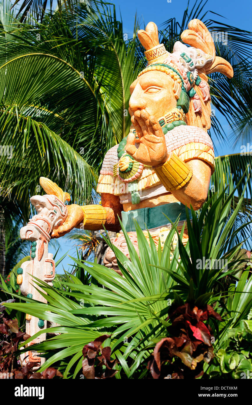 Aztec art tree hi-res stock photography and images - Alamy