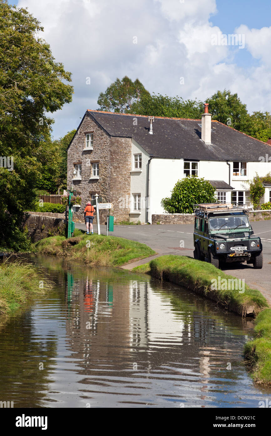 Village green devon hi-res stock photography and images - Alamy