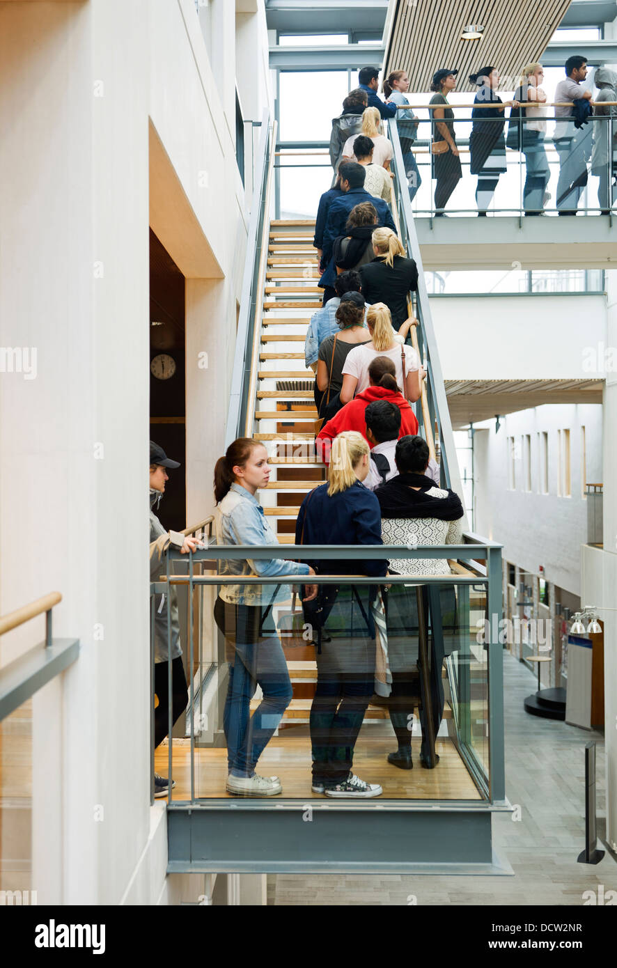 People waiting in line Stock Photo - Alamy