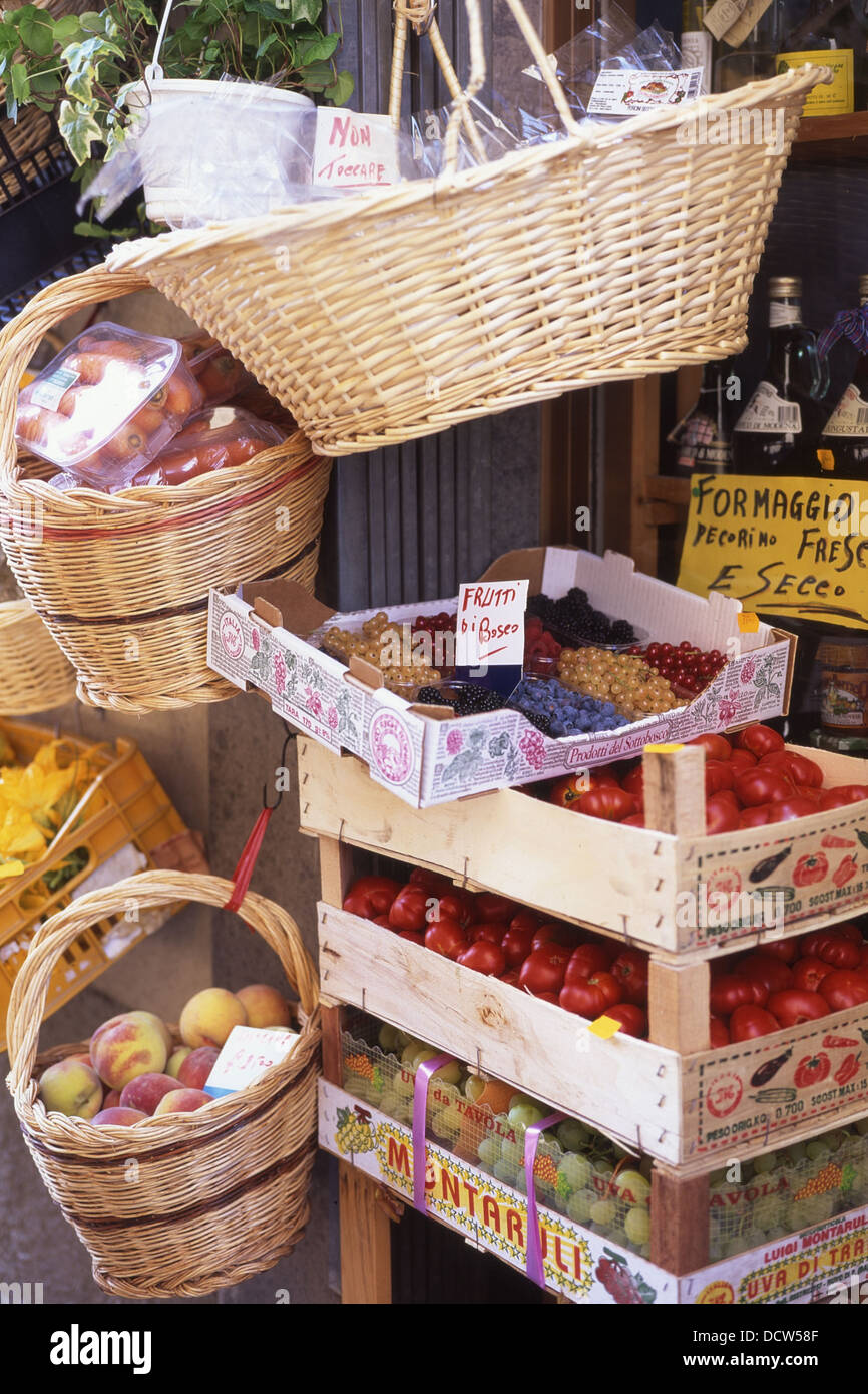 Italian Market produce Stock Photo - Alamy