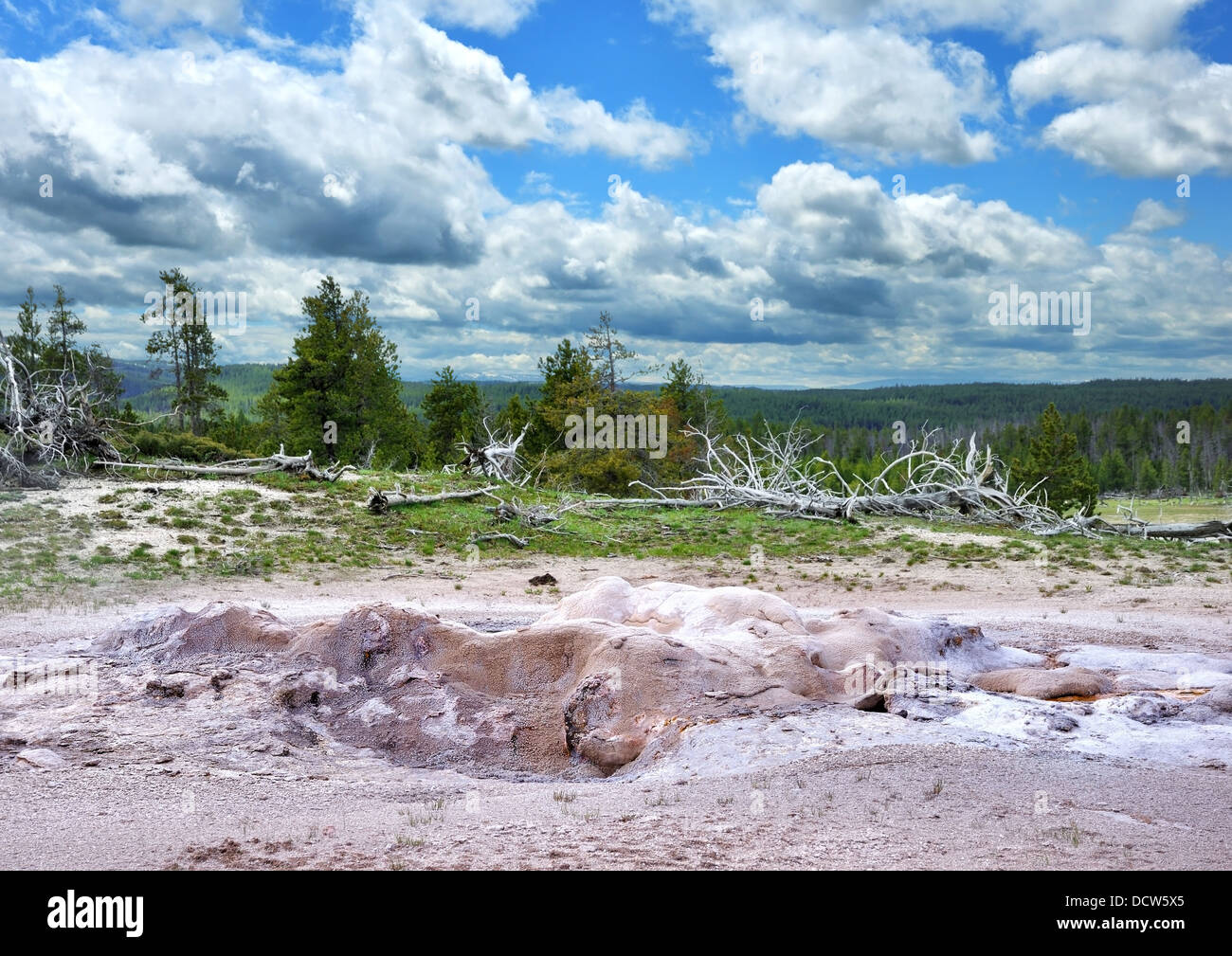 Sulphur mountain valley yellowstone hi-res stock photography and images ...