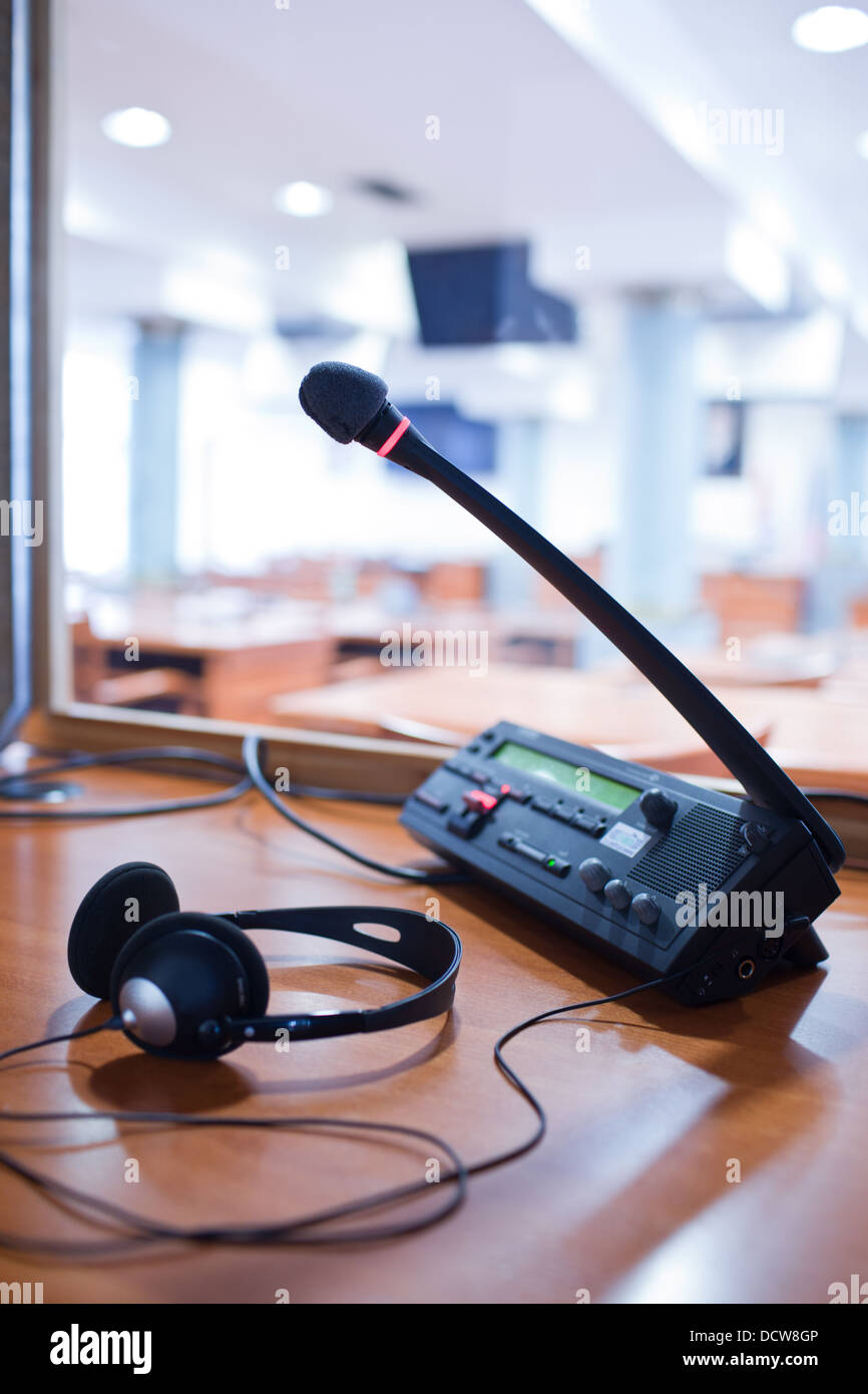 interpreting - Microphone and switchboard in an simultaneous int Stock ...