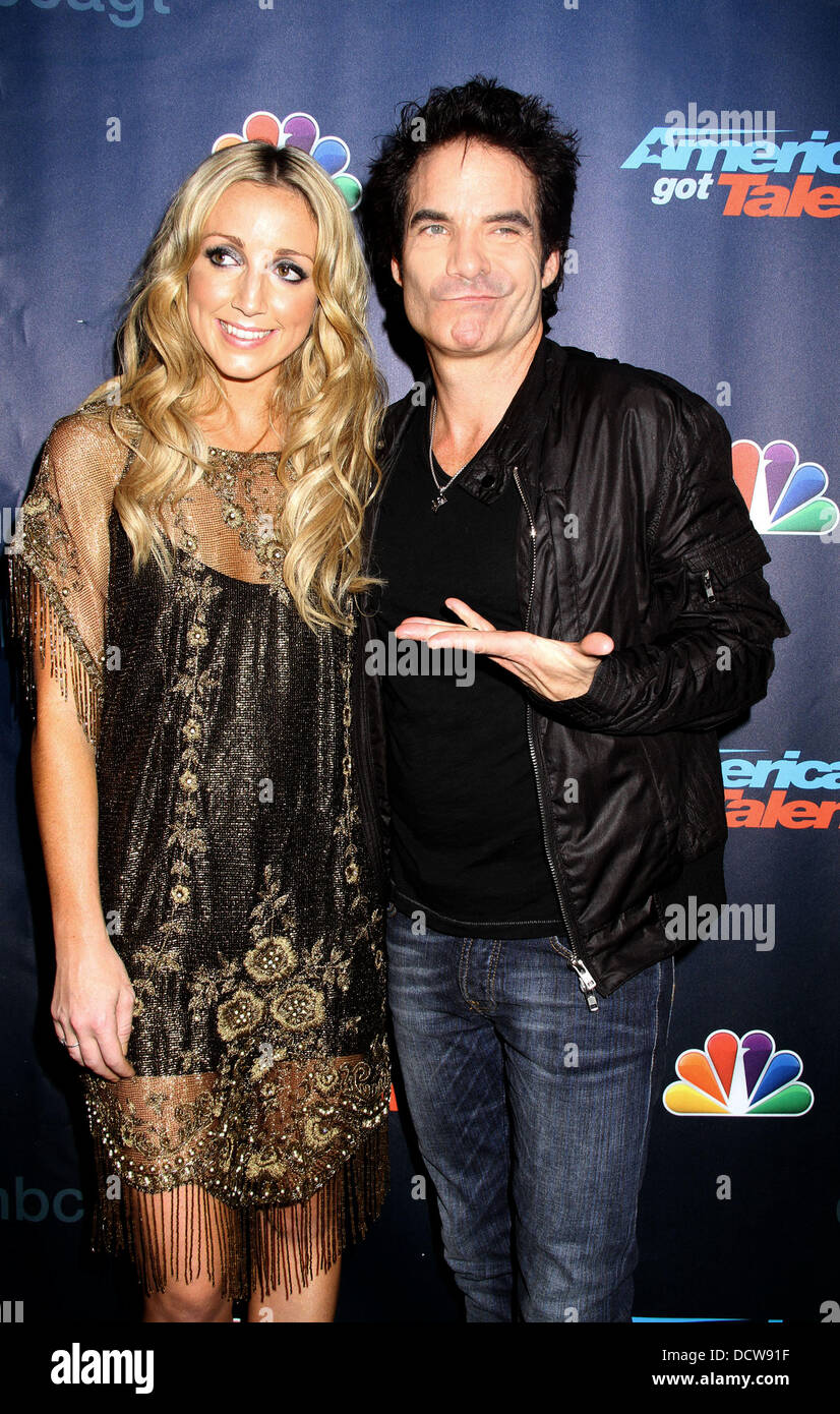 Ashley monroe and pat monahan hi-res stock photography and images - Alamy