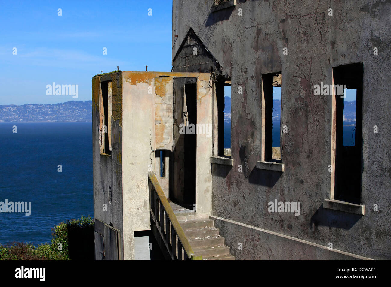 Alcatraz jail window san francisco hi-res stock photography and images ...