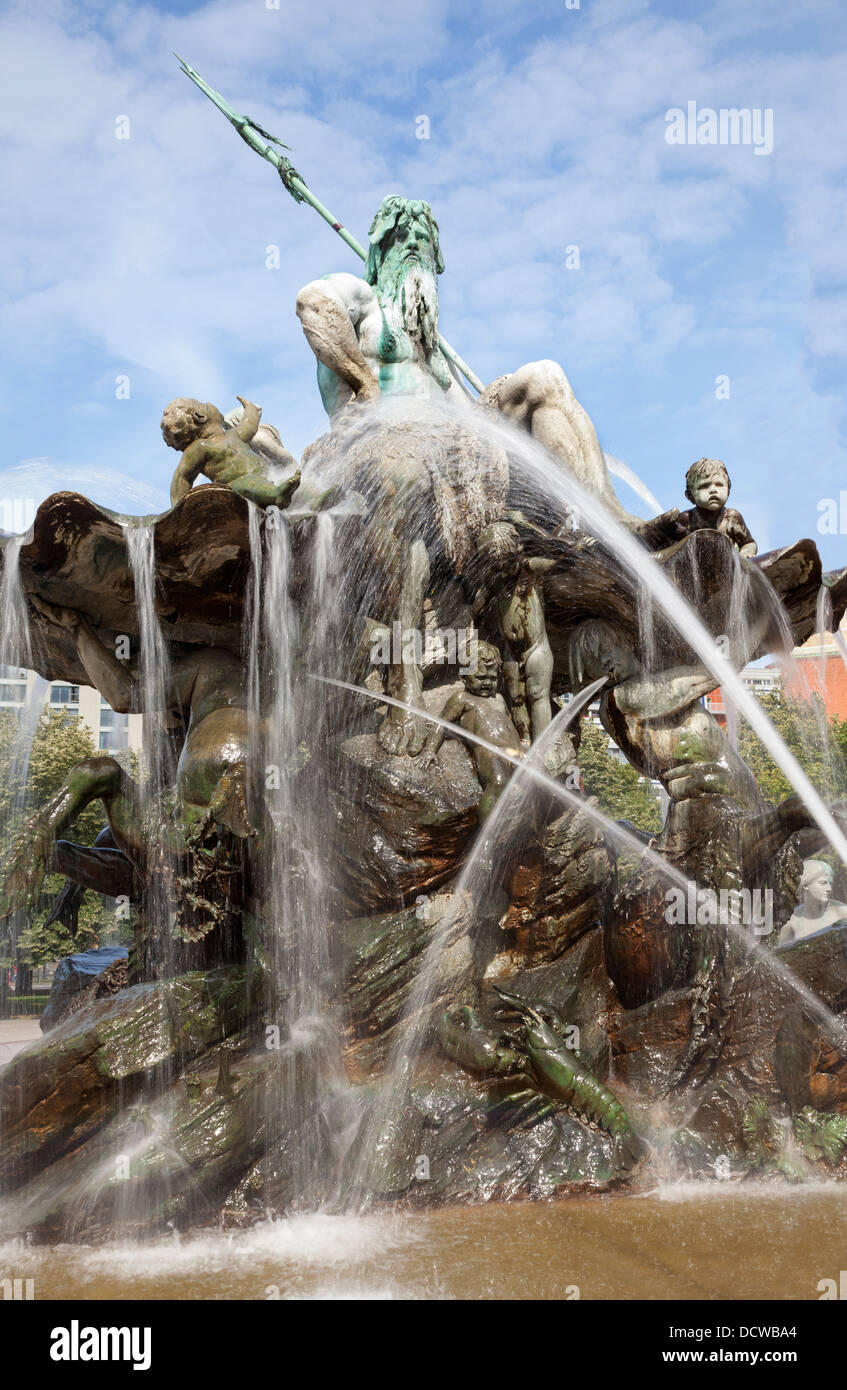 Neptunbrunnen, Berlin, Germany Stock Photo - Alamy