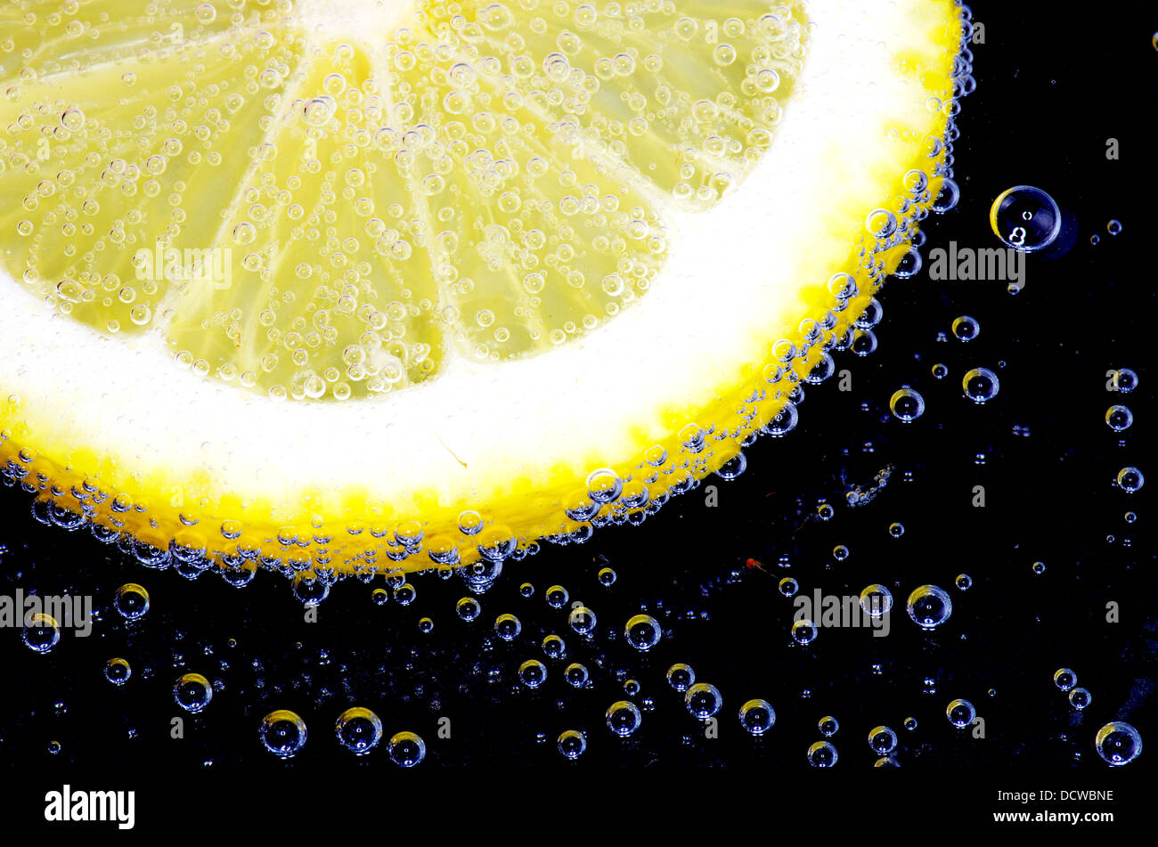 Detail lemon slice bubbles hi-res stock photography and images - Alamy