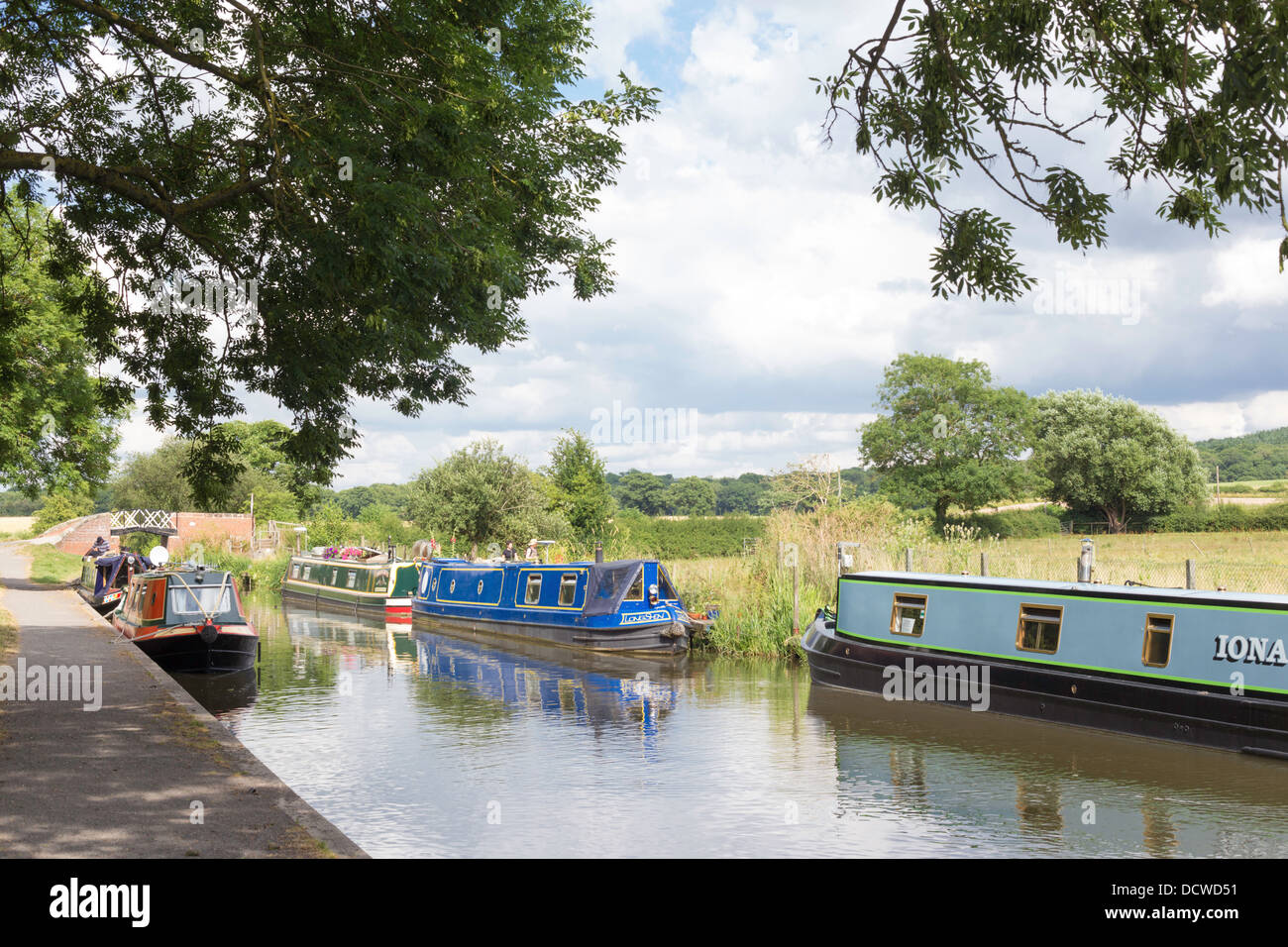 Wootton wawen canal hi-res stock photography and images - Alamy