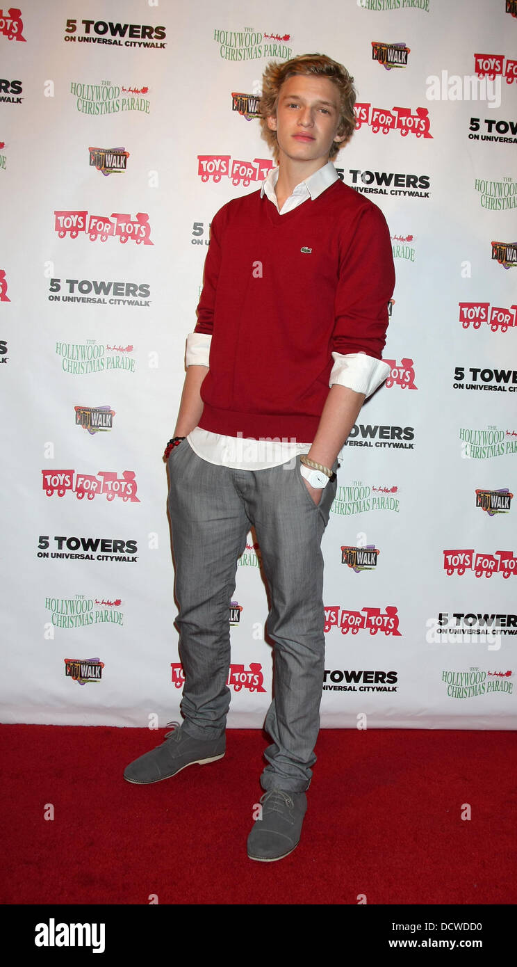 Cody Simpson 2011 Hollywood Christmas Parade Concert at Universal ...