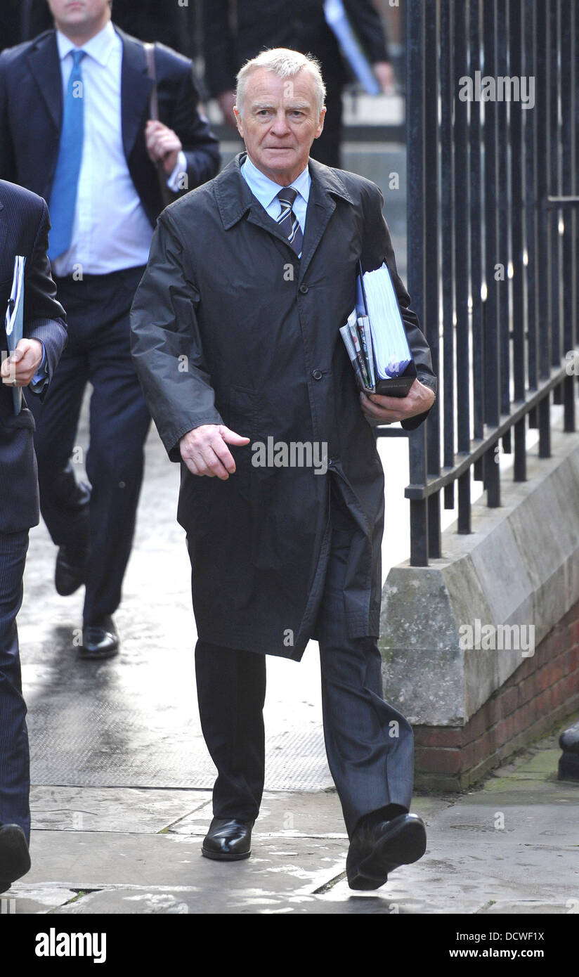 Five headed lord hi-res stock photography and images - Alamy