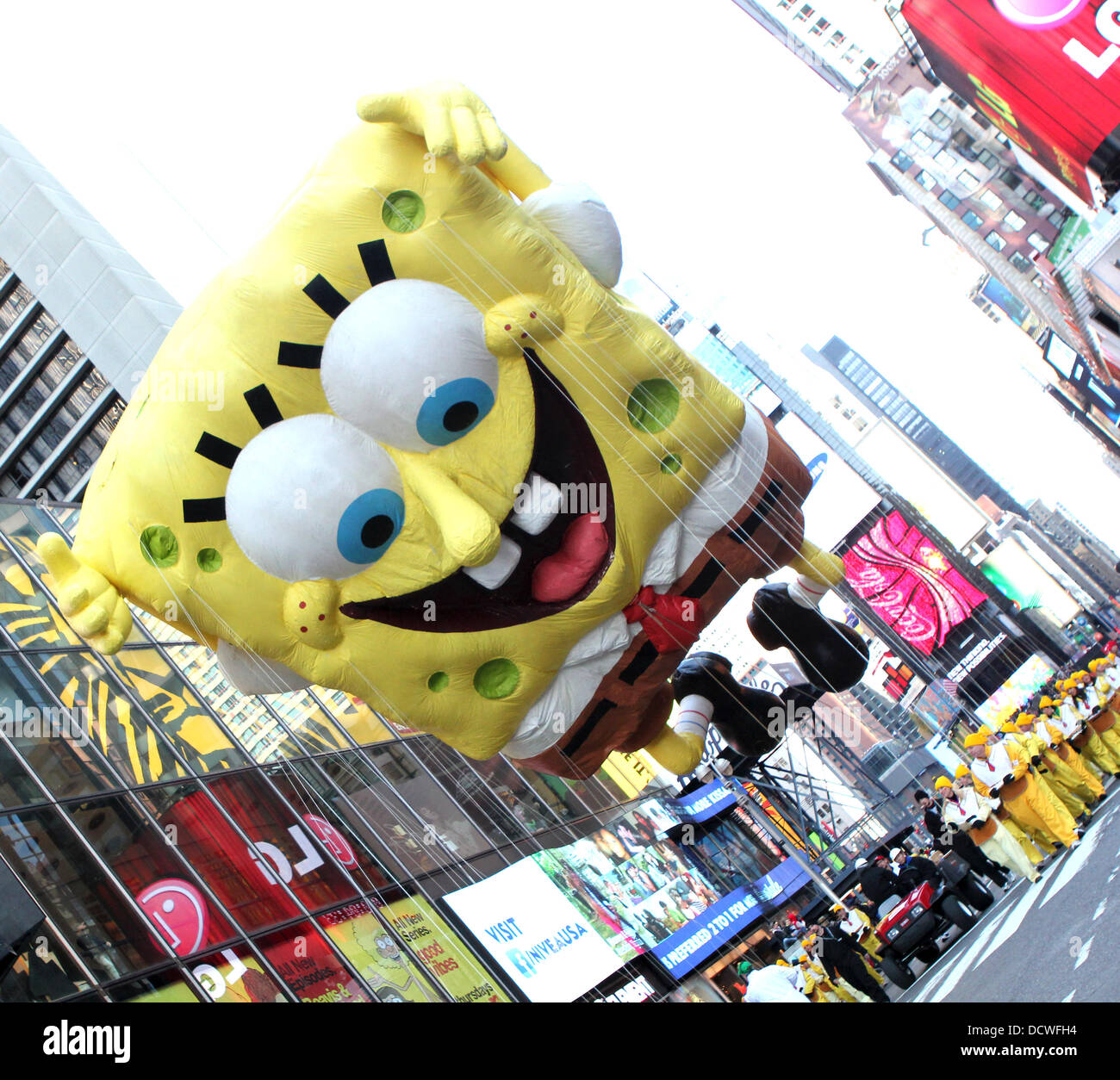 Atmosphere-Spongebob Squarepants Macy's 85th Annual Thanksgiving Day ...