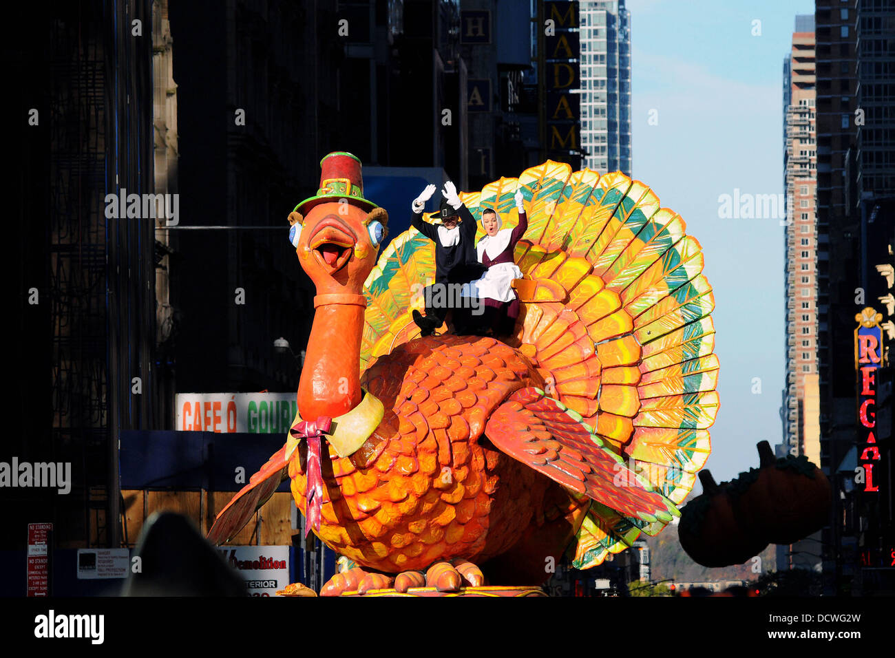 Turkey, balloon float at Macy's 85th Annual Thanksgiving Day Parade ...