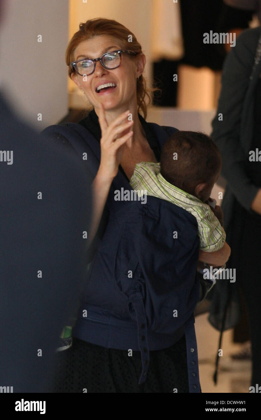 Il Tuo Vecchio Figlio Di Connie Britton