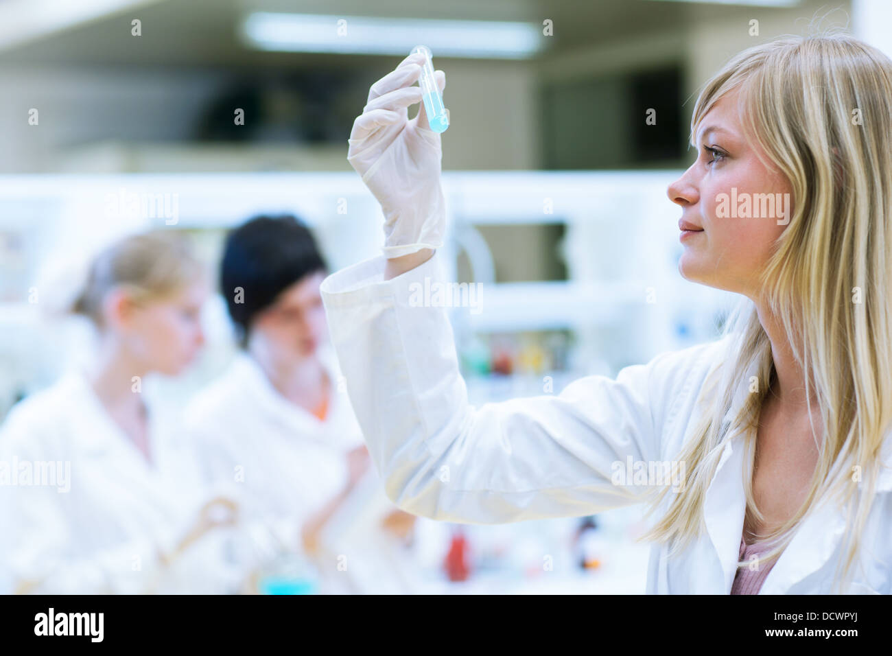 female researcher carrying out research in a chemistry lab Stock Photo ...