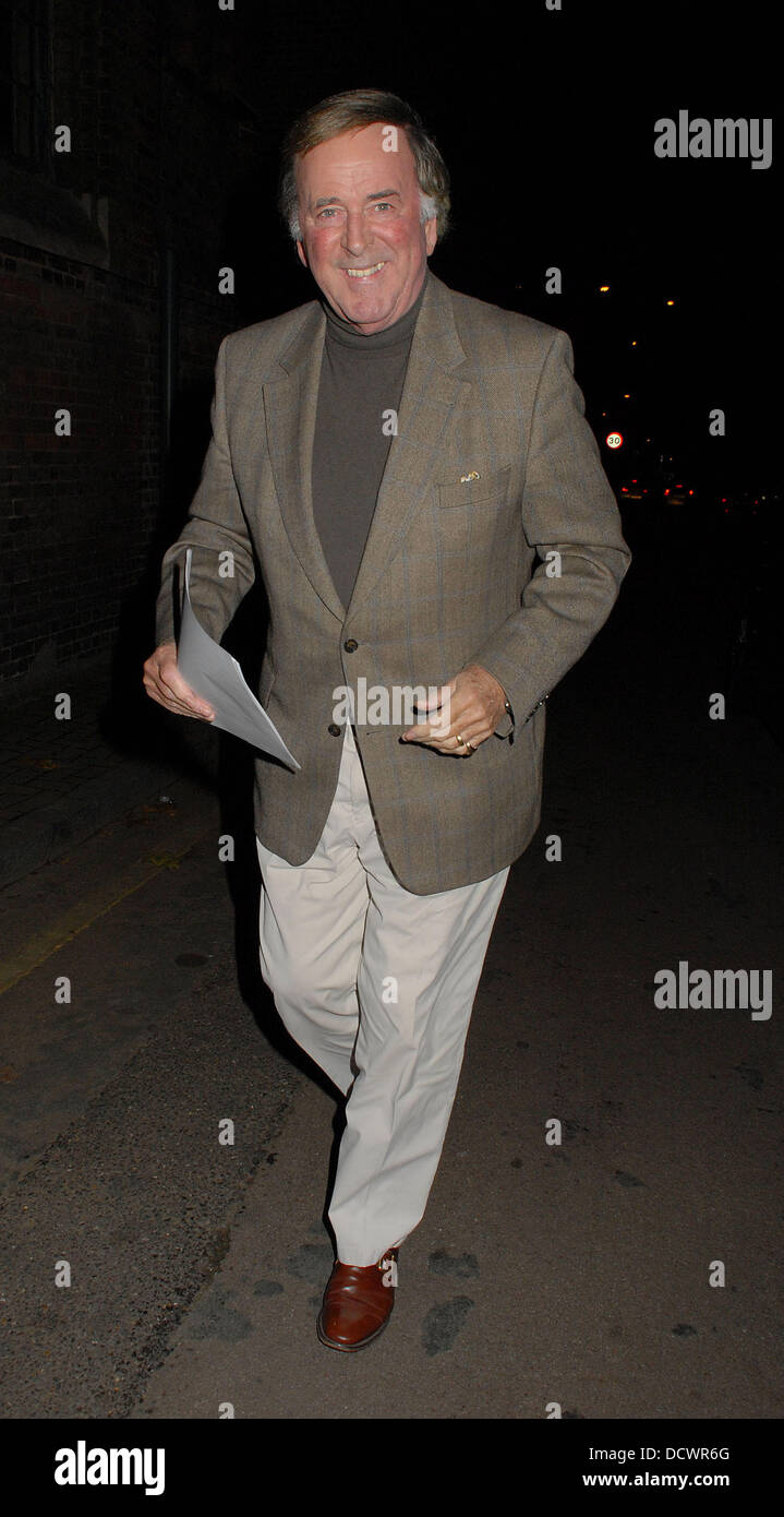 Sir terry wogan hi-res stock photography and images - Alamy