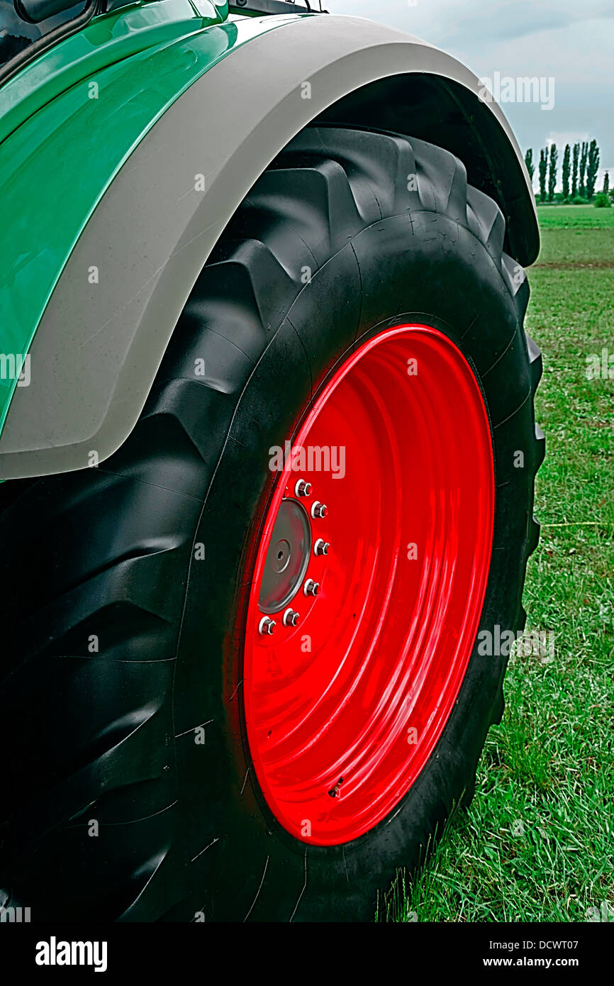 Furrow wheel hi-res stock photography and images - Alamy