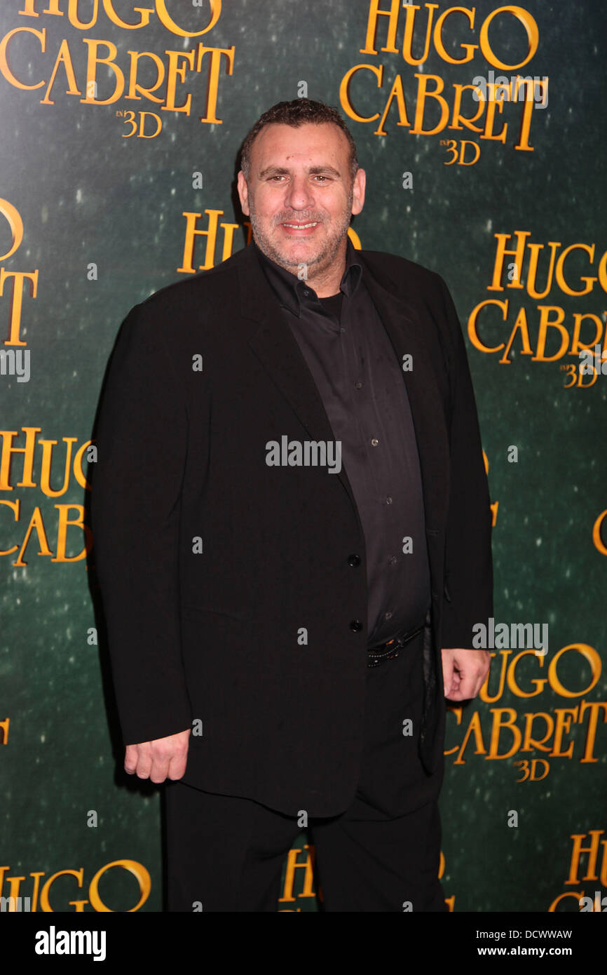 Graham King The Premiere of 'Hugo' held at UGC Normandie Paris, France ...
