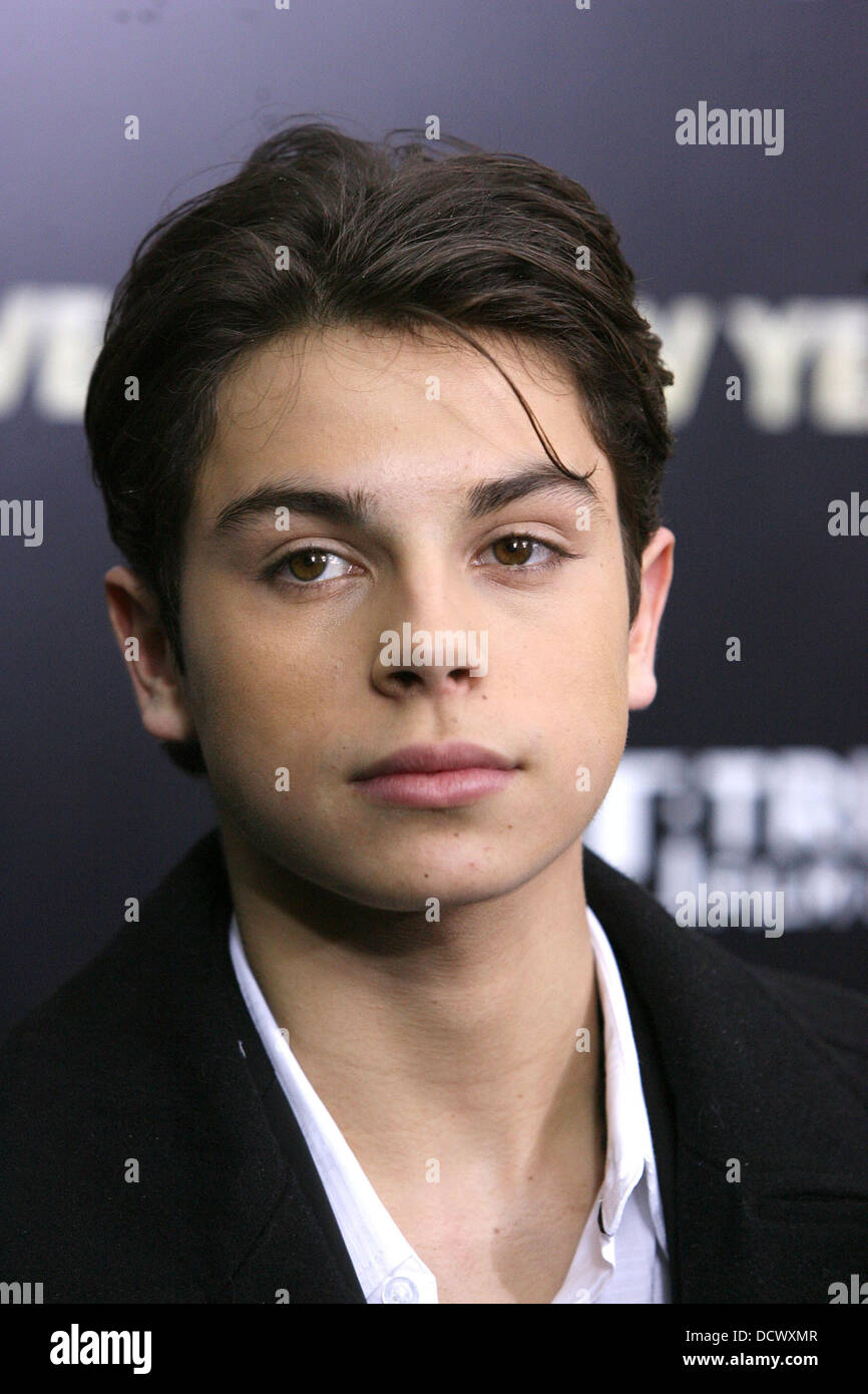 Jake T. Austin, New York premiere of 'New Year's Eve' at the Ziegfeld ...