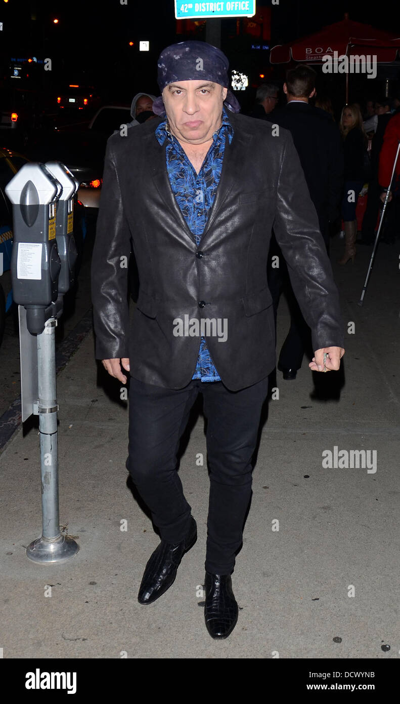 Steven van zandt of the e street band hi-res stock photography and ...