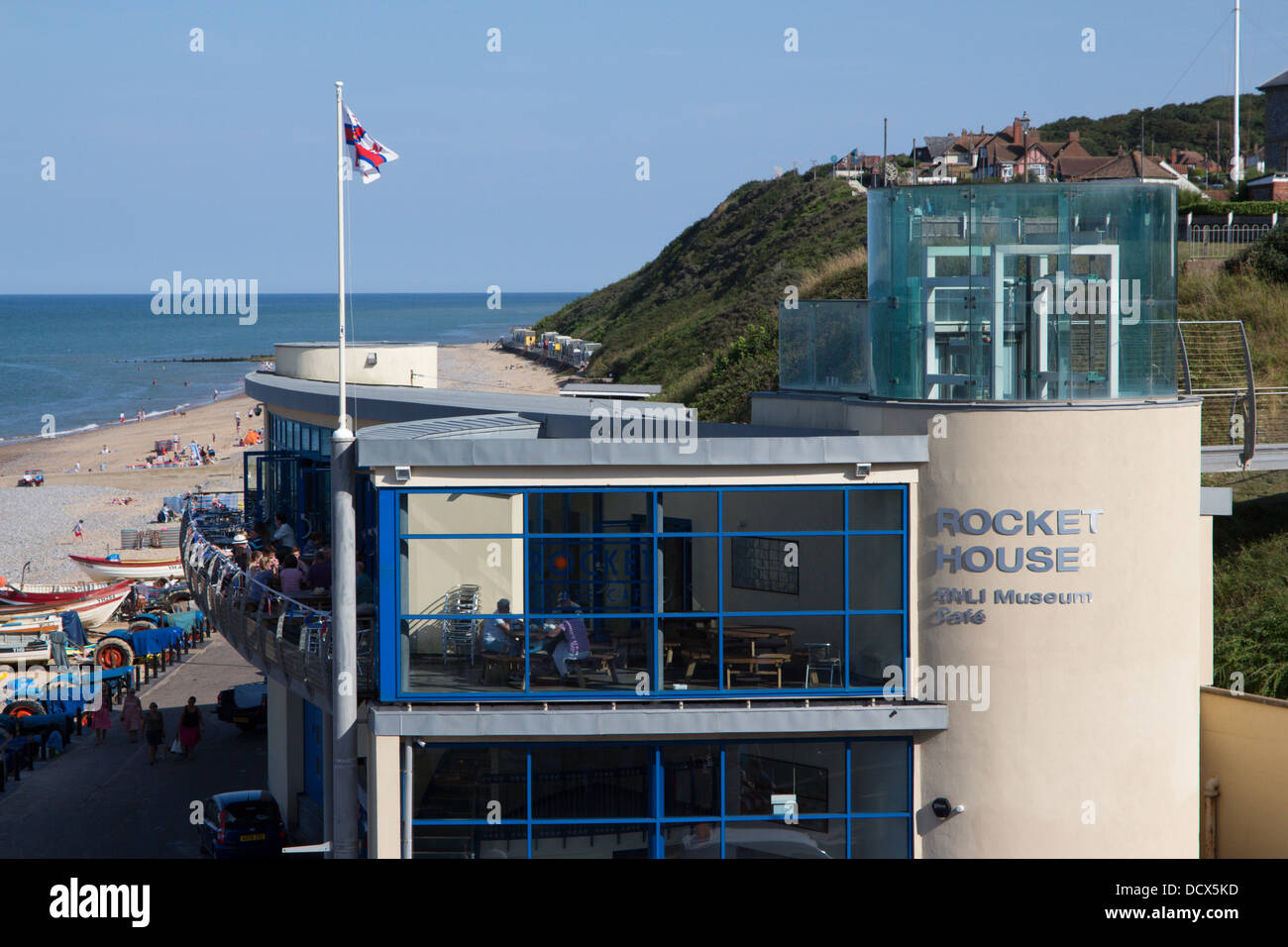Cromer beach house hi-res stock photography and images - Alamy