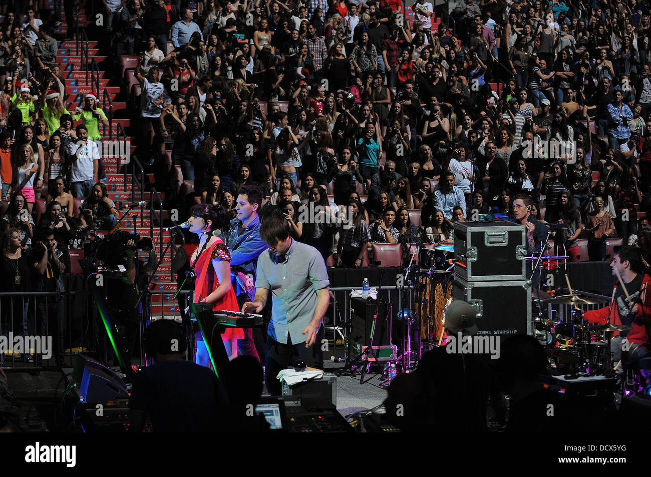 Cobra starship during hi-res stock photography and images - Alamy