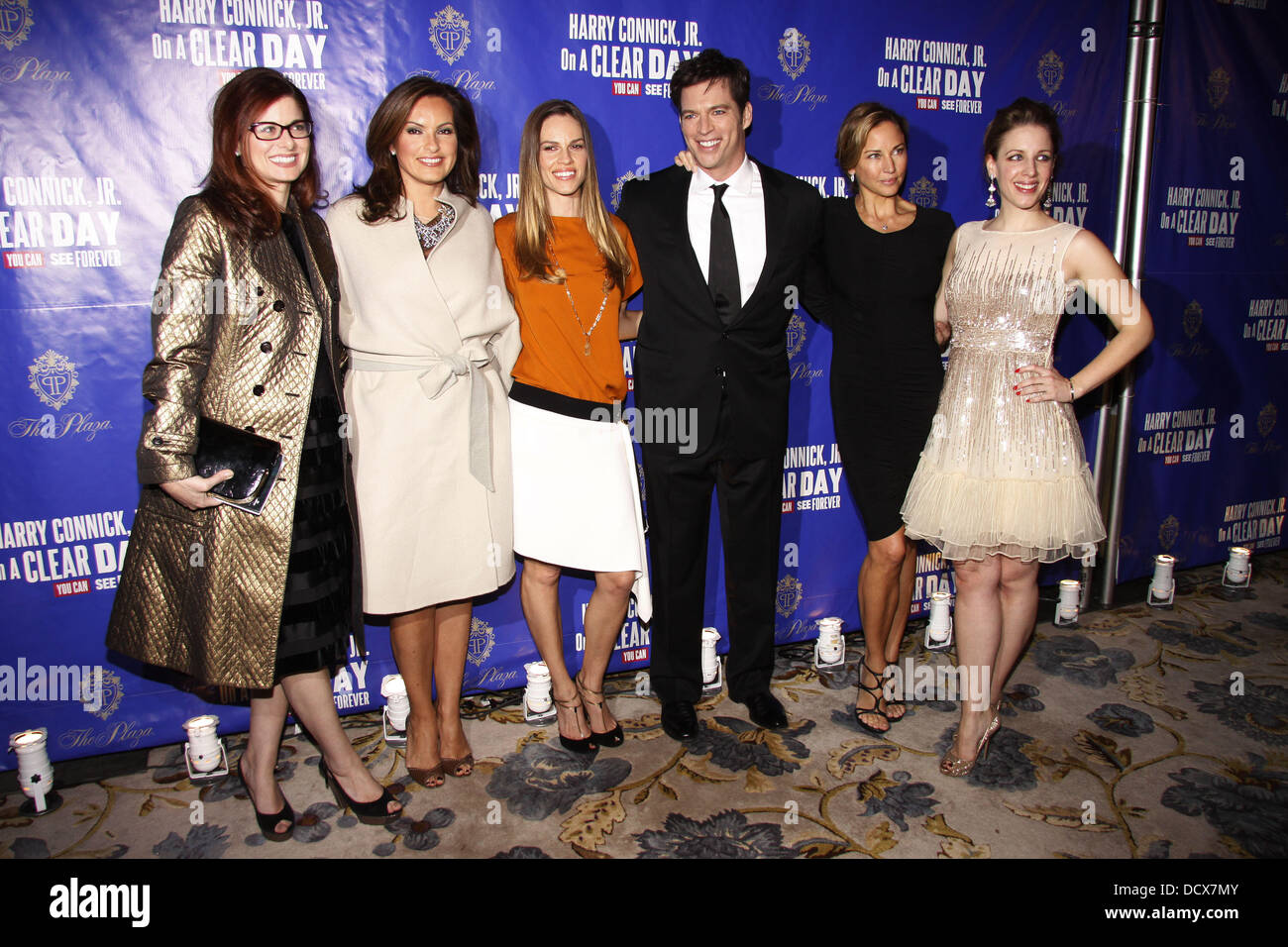 Debra Messing, Mariska Hargitay, Hilary Swank, Harry Connick, Jr., Jill ...