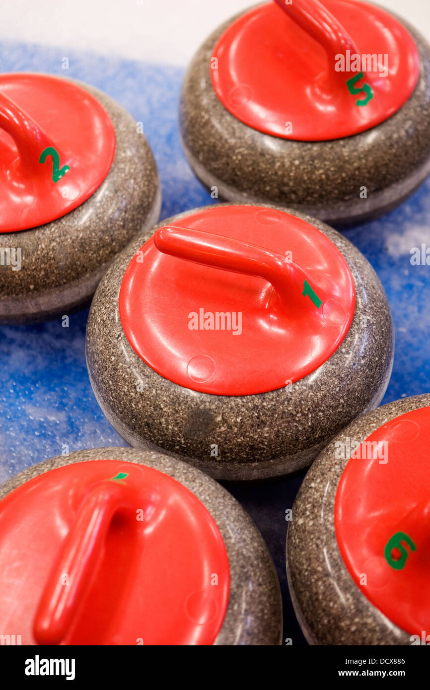 Red curling stones hi-res stock photography and images - Alamy