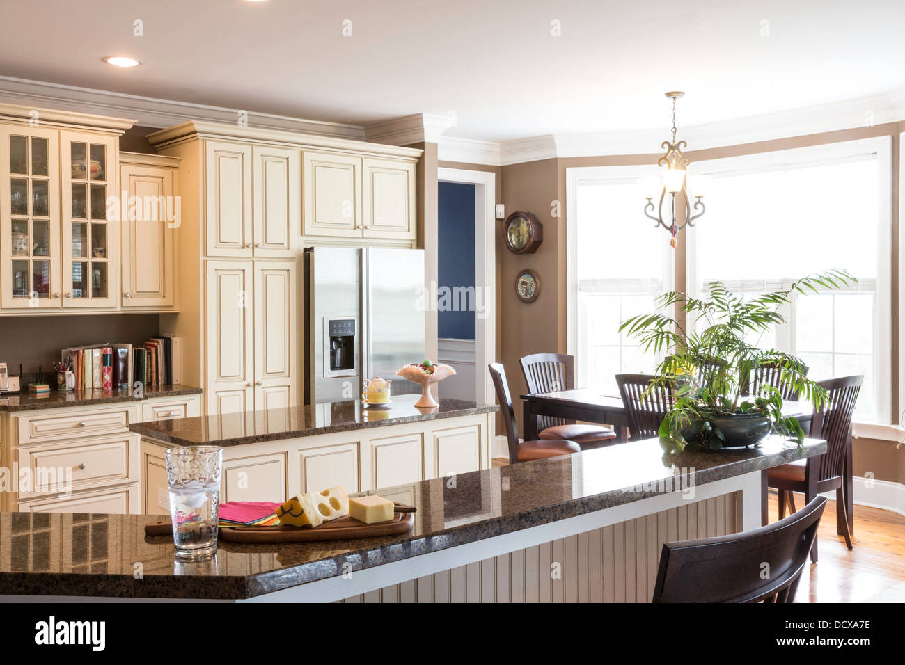 Showcase luxury modern residential kitchen, USA Stock Photo - Alamy