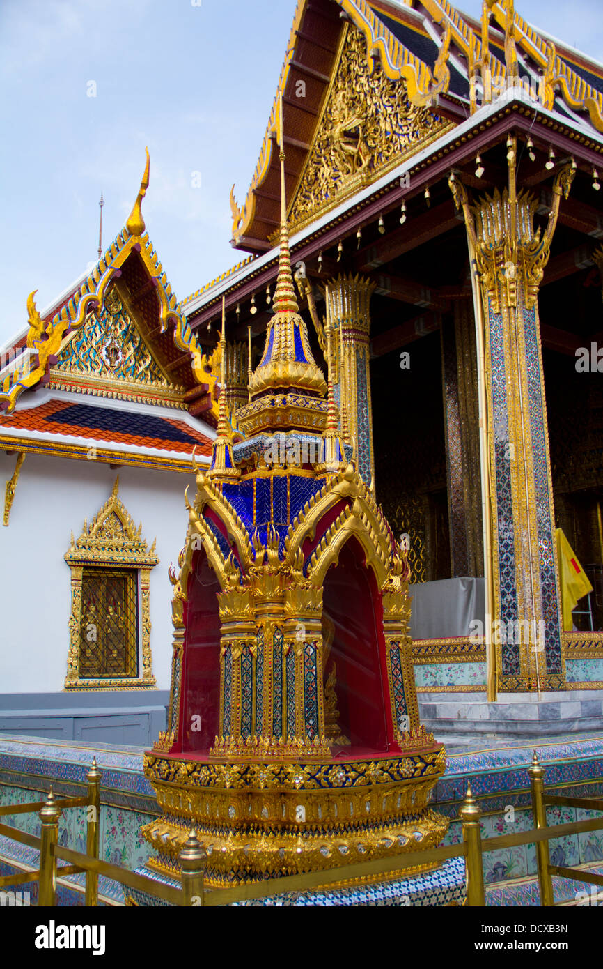 Buildings in the Grand Palace complex, in the heart of Bangkok ...