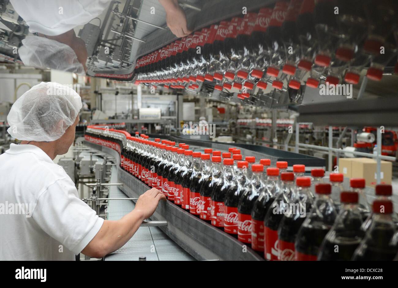 Coca cola bottling plant hi-res stock photography and images - Alamy