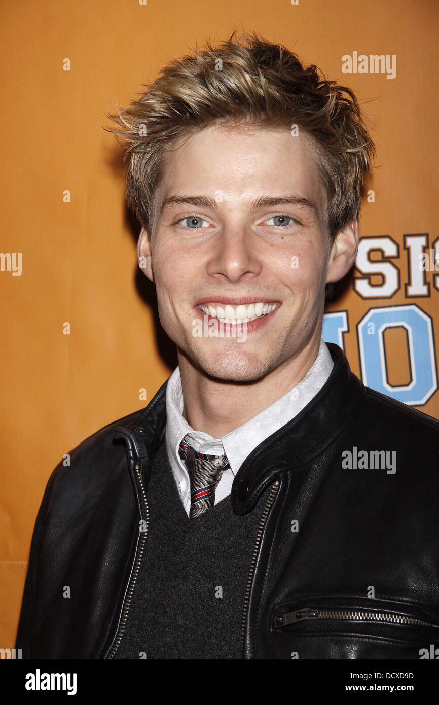 Hunter parrish hi-res stock photography and images - Alamy