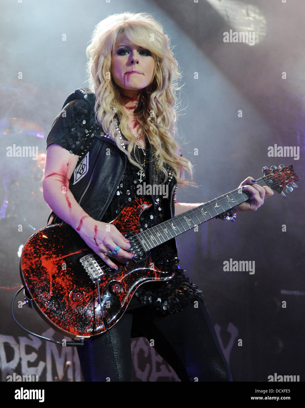 Alice cooper and orianthi hi-res stock photography and images - Alamy