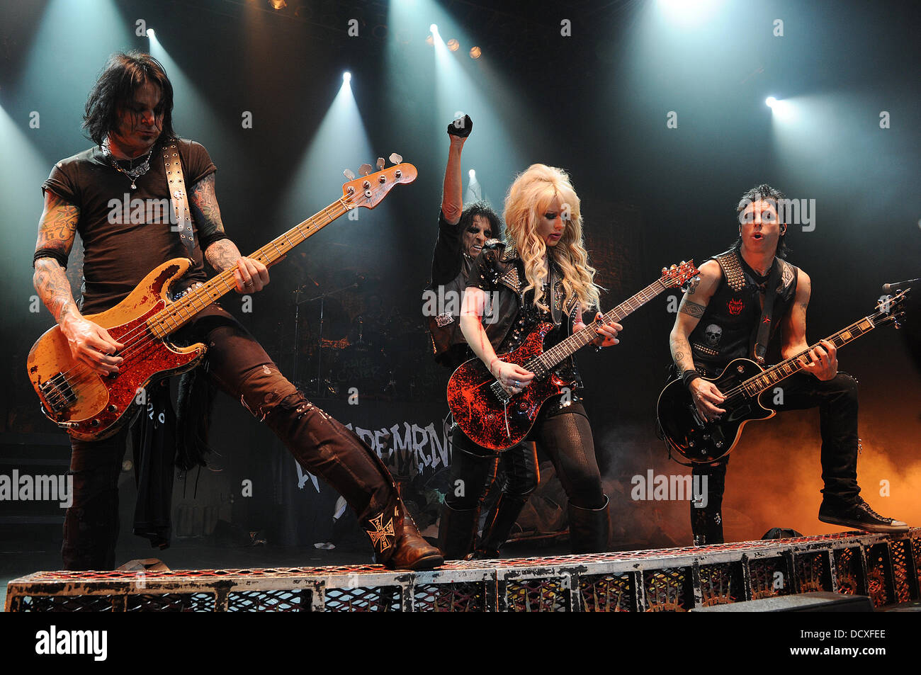 Alice cooper and orianthi hi-res stock photography and images - Alamy