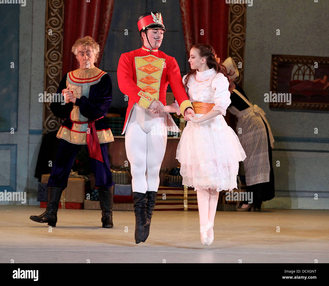 Nevada Ballet Theatre in Nevada Ballet Theatre's classic holiday ...