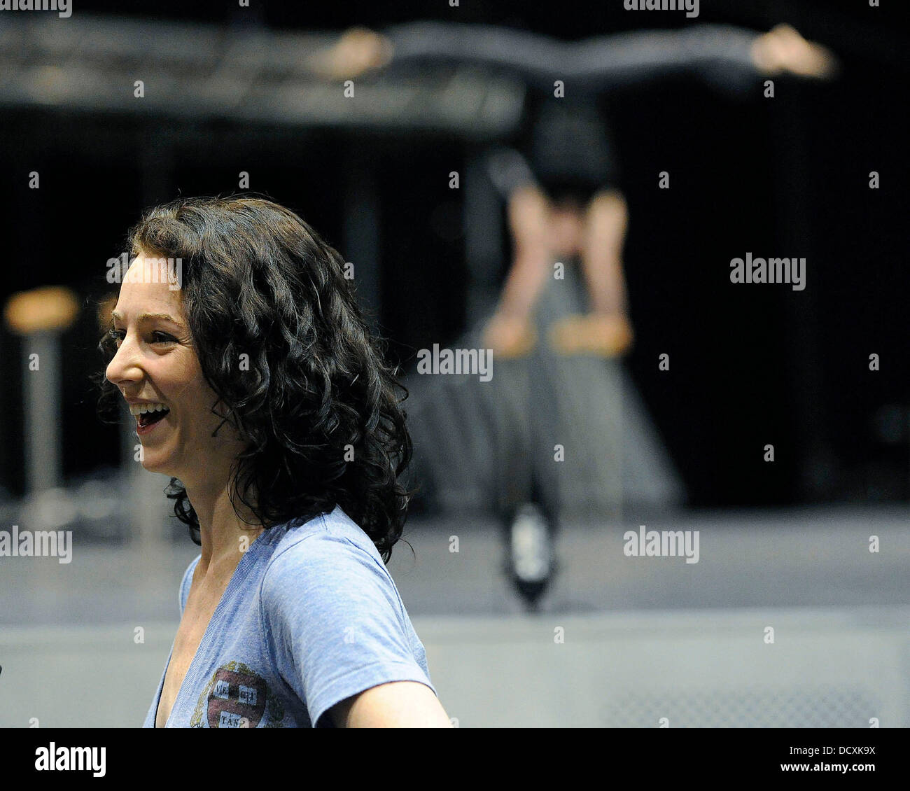 Cloud Swing performer Donna Maree Steven Cirque du Soleil's Quidam ...