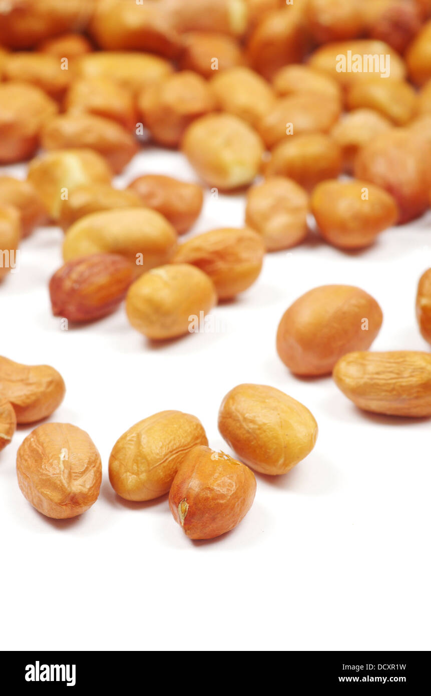 Cracked open peanuts shell hi-res stock photography and images - Alamy