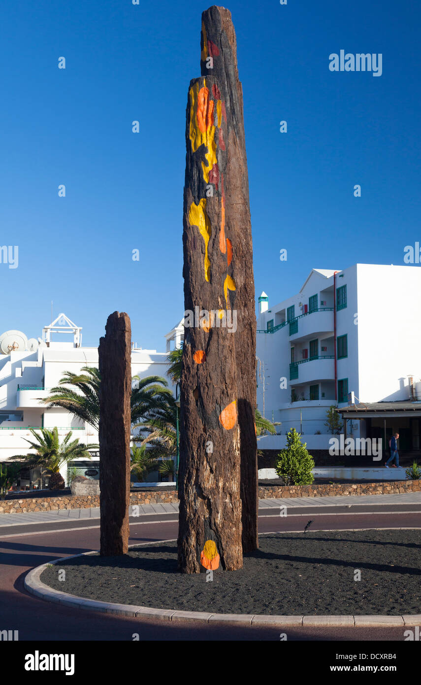 Roundabout sculpture hi-res stock photography and images - Alamy