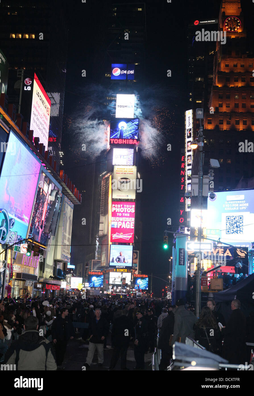 Atmosphere The Times Square New Year's Eve Countdown New York City, USA ...