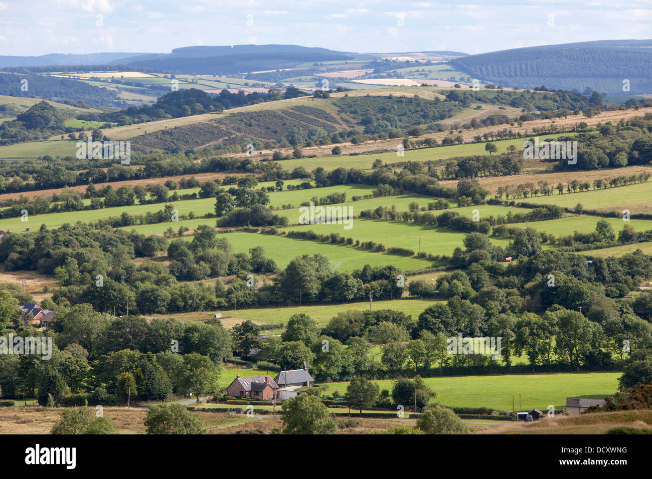 Shropshire landscape countryside hi-res stock photography and images ...