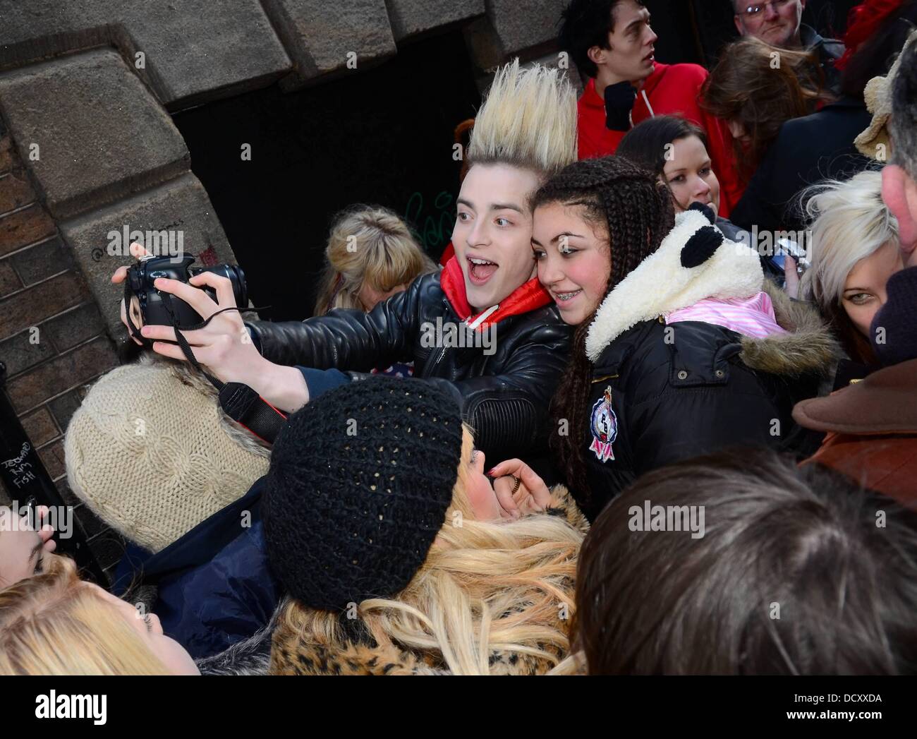 Stage dressing room door hi-res stock photography and images - Alamy