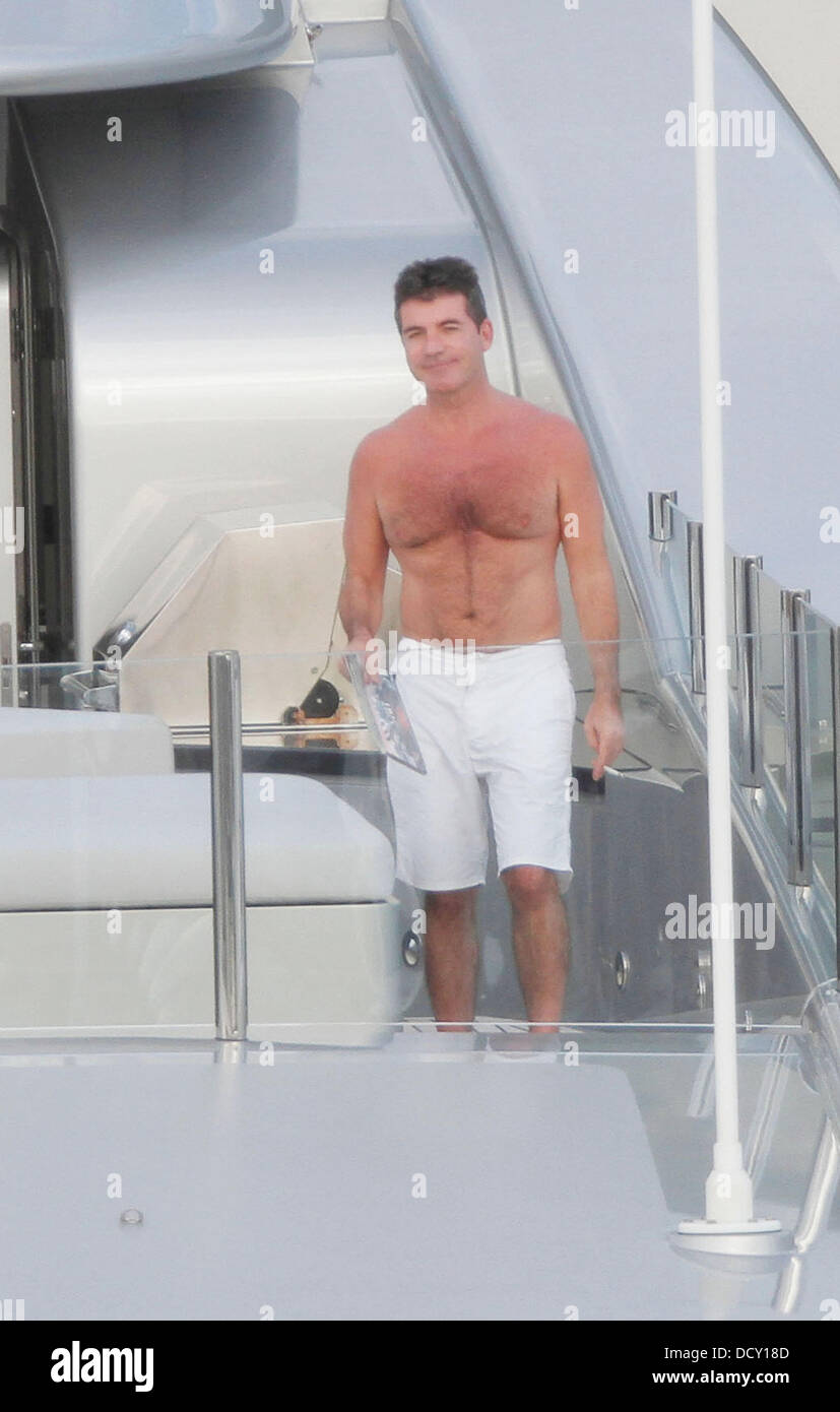 Simon Cowell relaxing aboard luxury super yacht, MY Slipstream St Barts ...