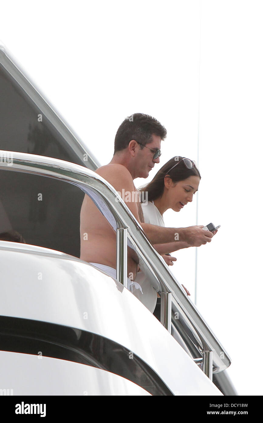 Simon Cowell relaxing aboard luxury super yacht, MY Slipstream St Barts ...