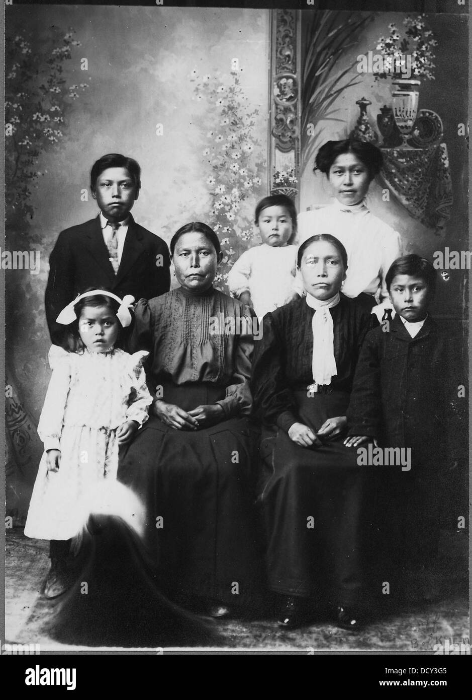 Indian Family 297621 Stock Photo Alamy indian-family-297621-stock-photo-alamy