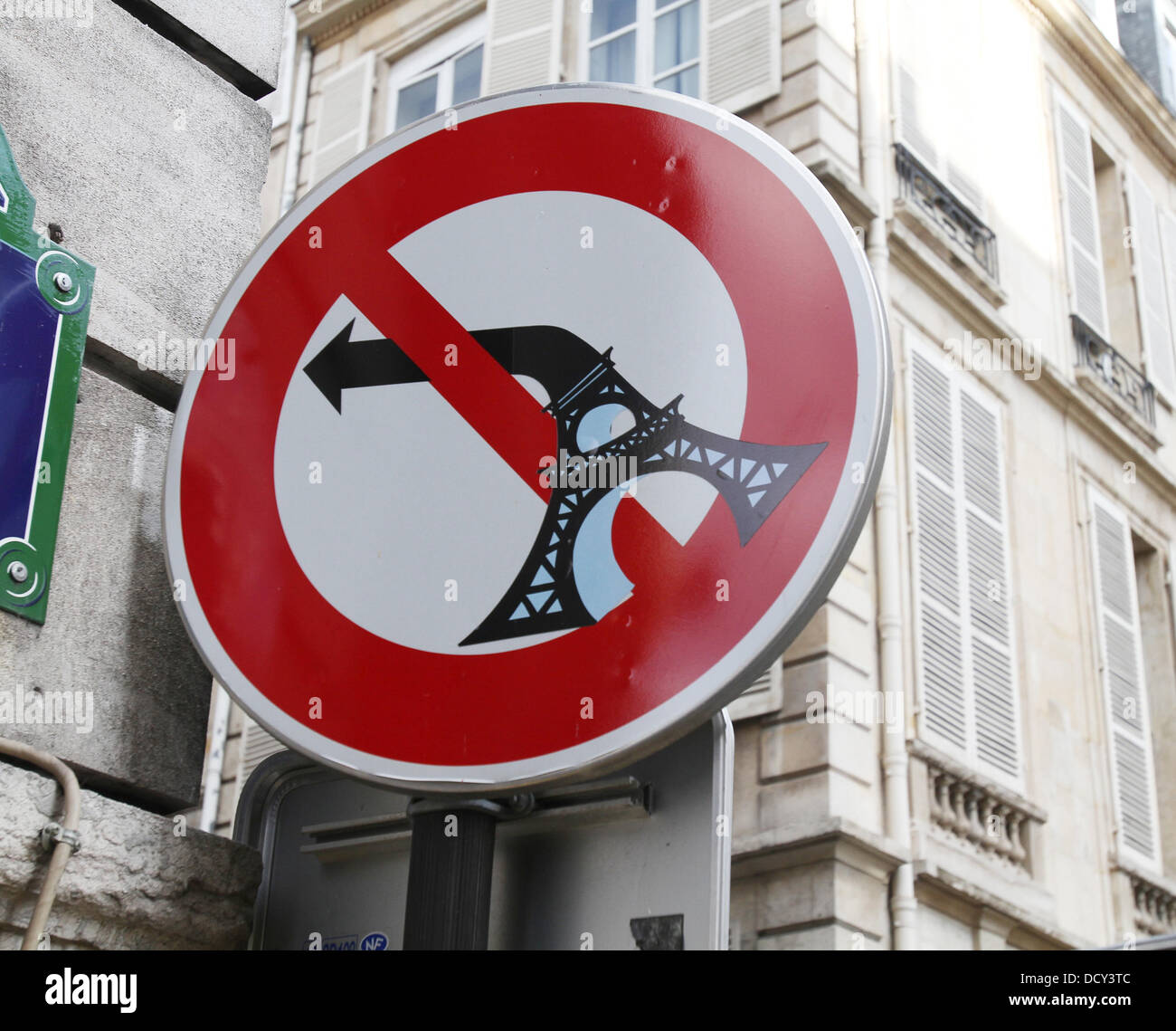 Funny Road Signs An anonymous artist gets some attention from drivers ...